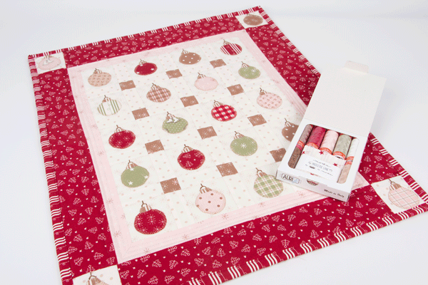 The Color Theory Thread Set includes this adorable mini star pattern.