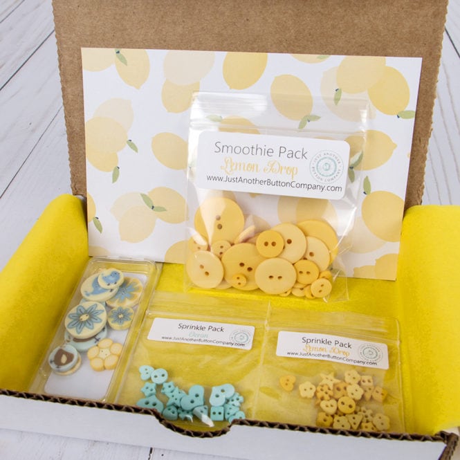 Button Lovers’ Club April 2018 Box