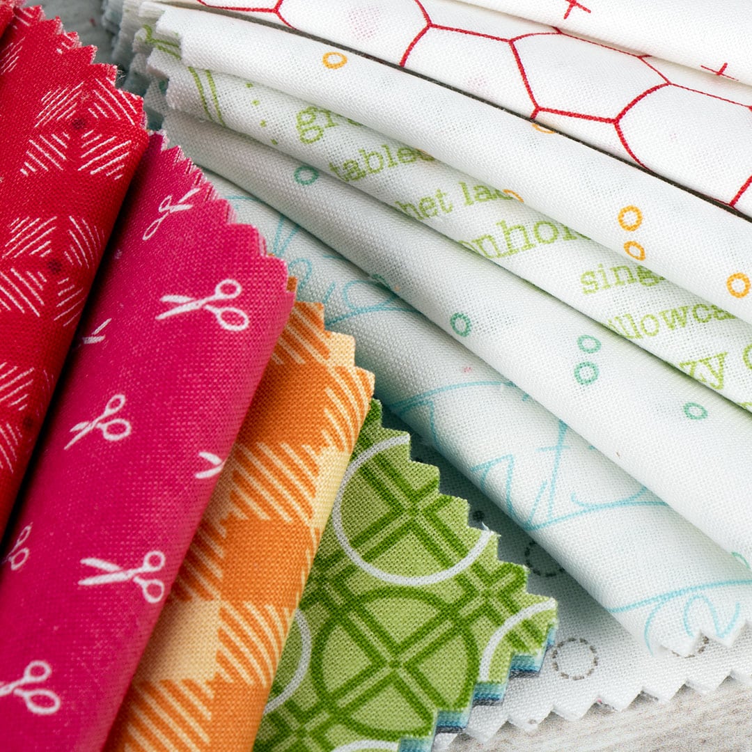 Join Lori Holt as she demonstrates step-by-step, block-by-block how to ...