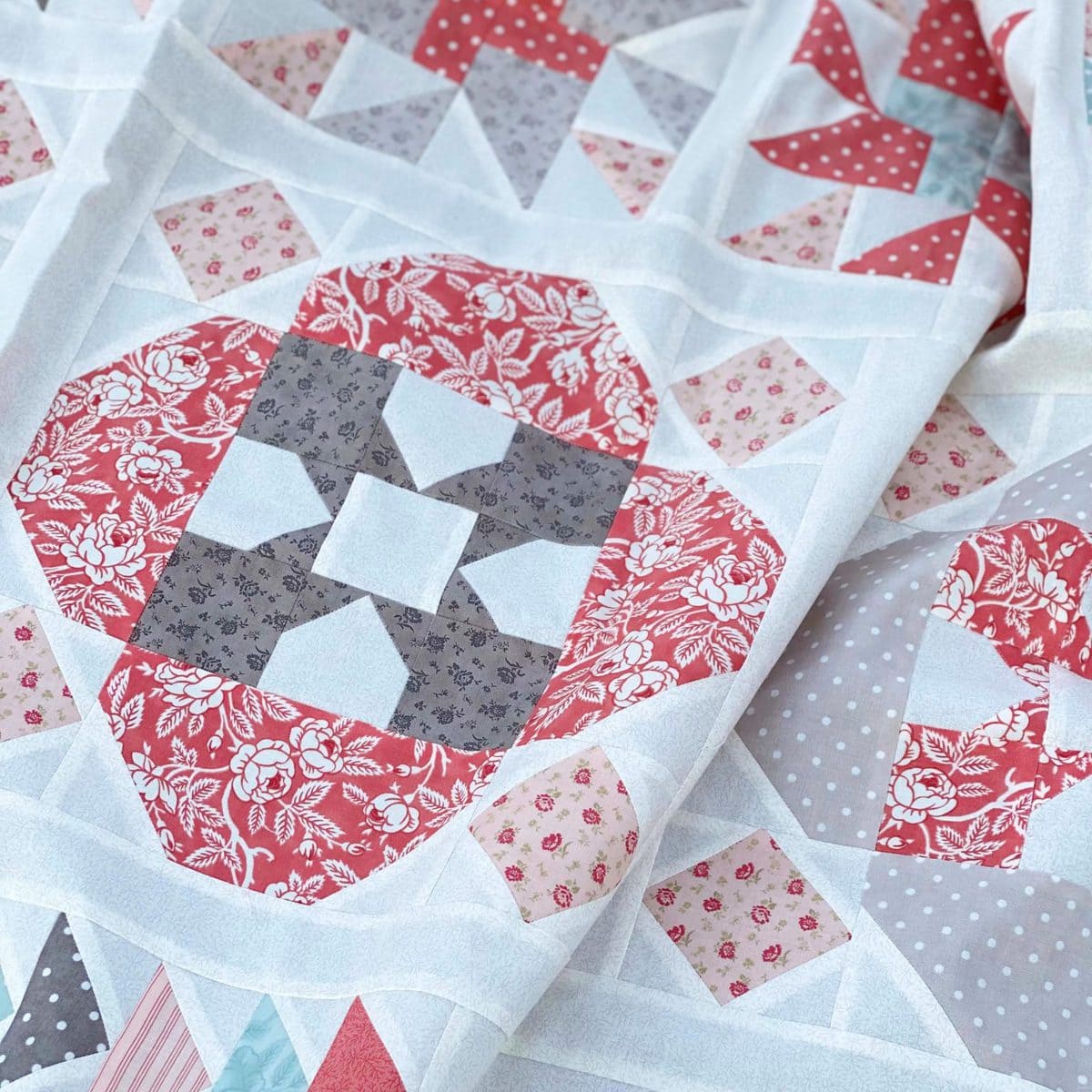 Corey Yoder of Coriander Quilts (@corianderquilts) sewed up her blocks ...