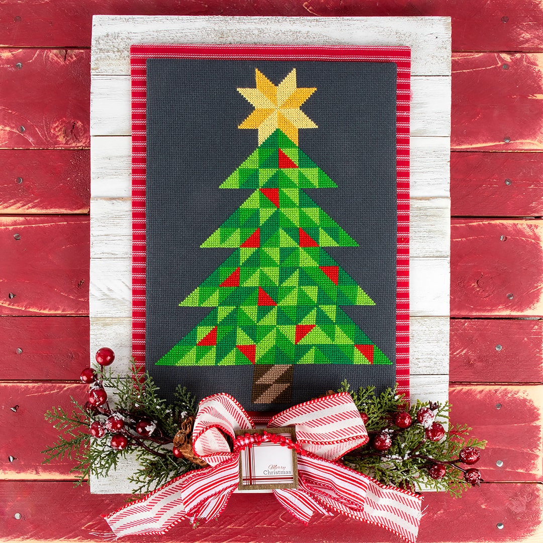 Evergreen Patchwork Seasons captures the magic of Christmas. This ...