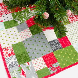Free Mini Tree Skirt Tutorial