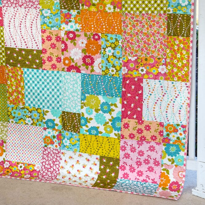DOWNLOAD THE FREE LAYER CAKE LOOP QUILT PATTERN