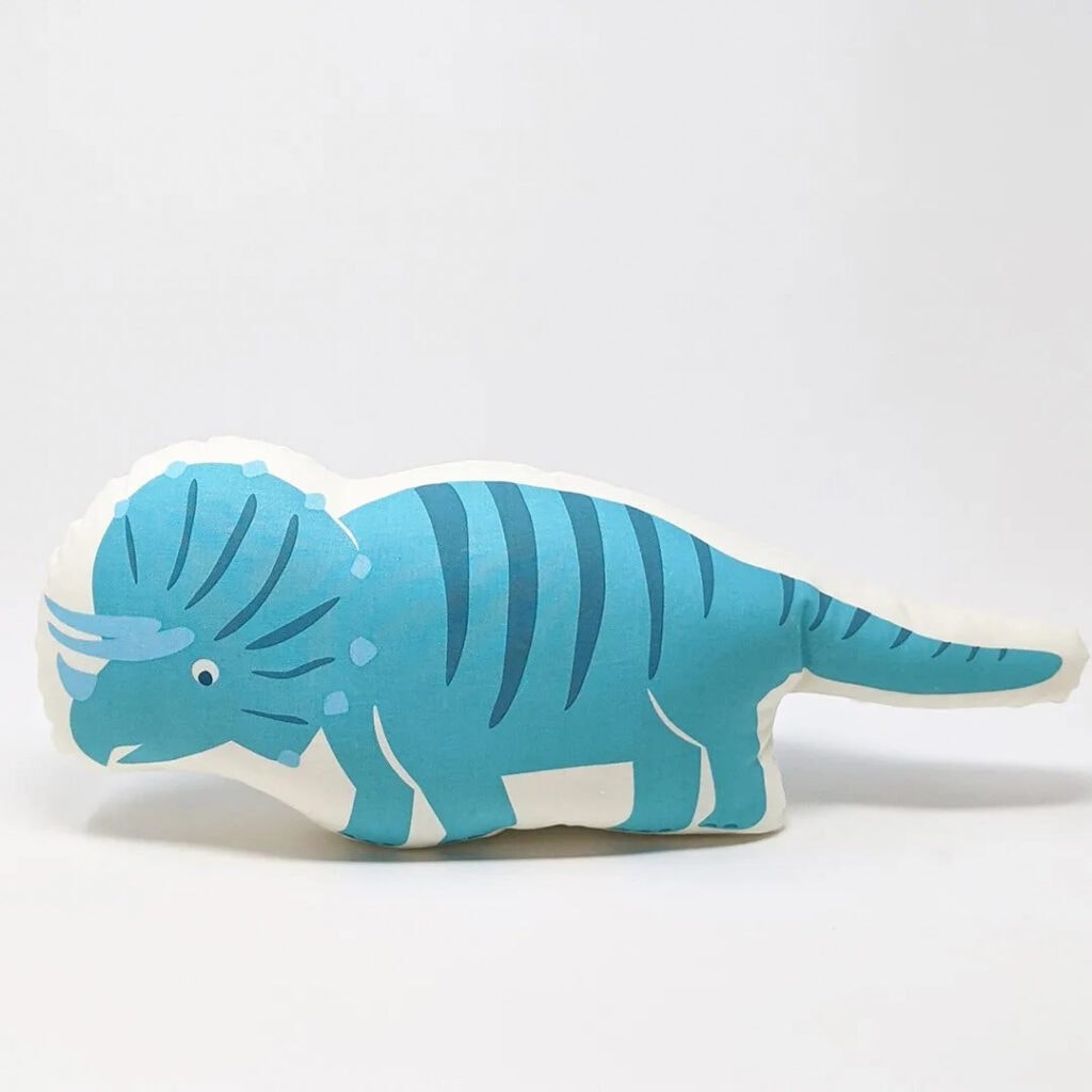 Fabric panels come in designs for placemats, aprons, and children’s toys.