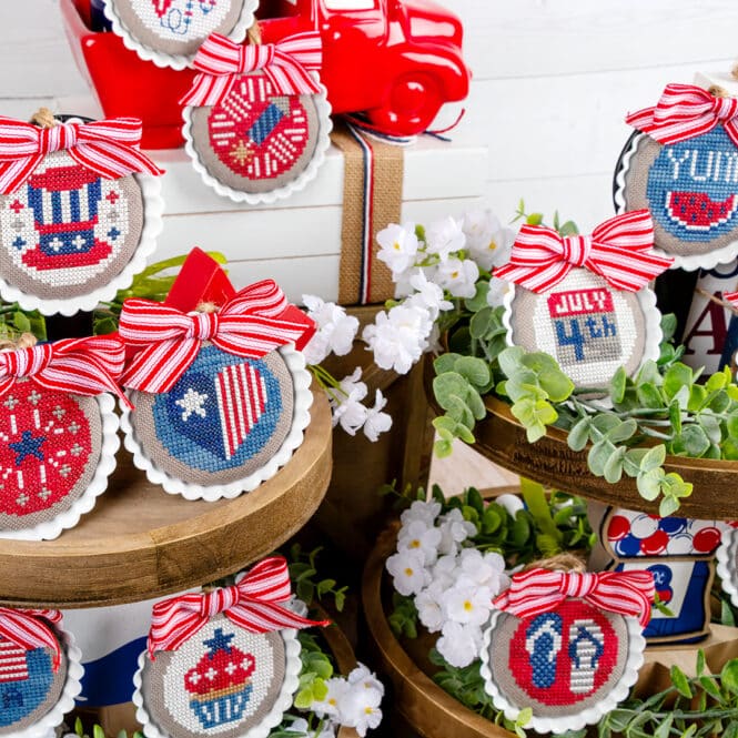Get The Star Spangled Ornaments Pattern