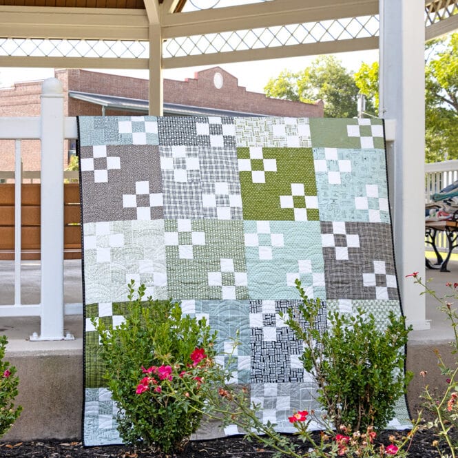 DOWNLOAD THE FREE FAT QUARTER FOUR PATCH QUILT PATTERN