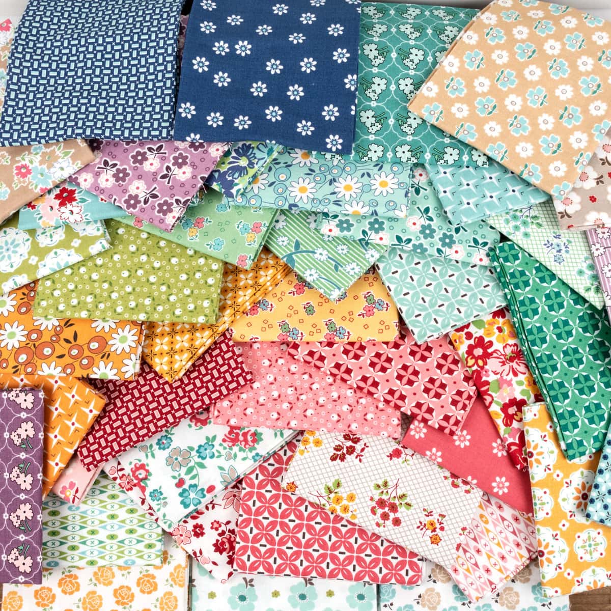 Quilty Fun Quilt Book by Lori Holt of Bee in my Bonnet Co. Quilty Fun ...