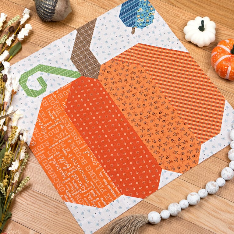 The Quilted Scarecrow Sew Along Schedule
