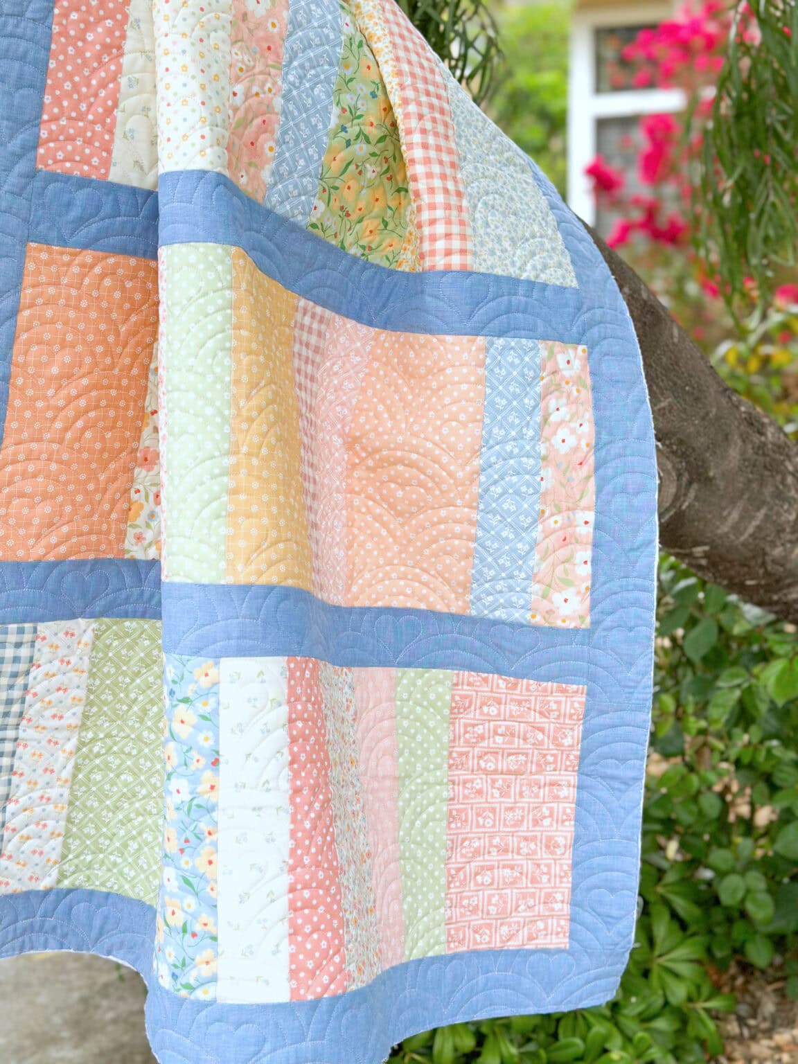Susan sewed hers with the Cottage Charm Jolly Bar by My Sew Quilty Life ...