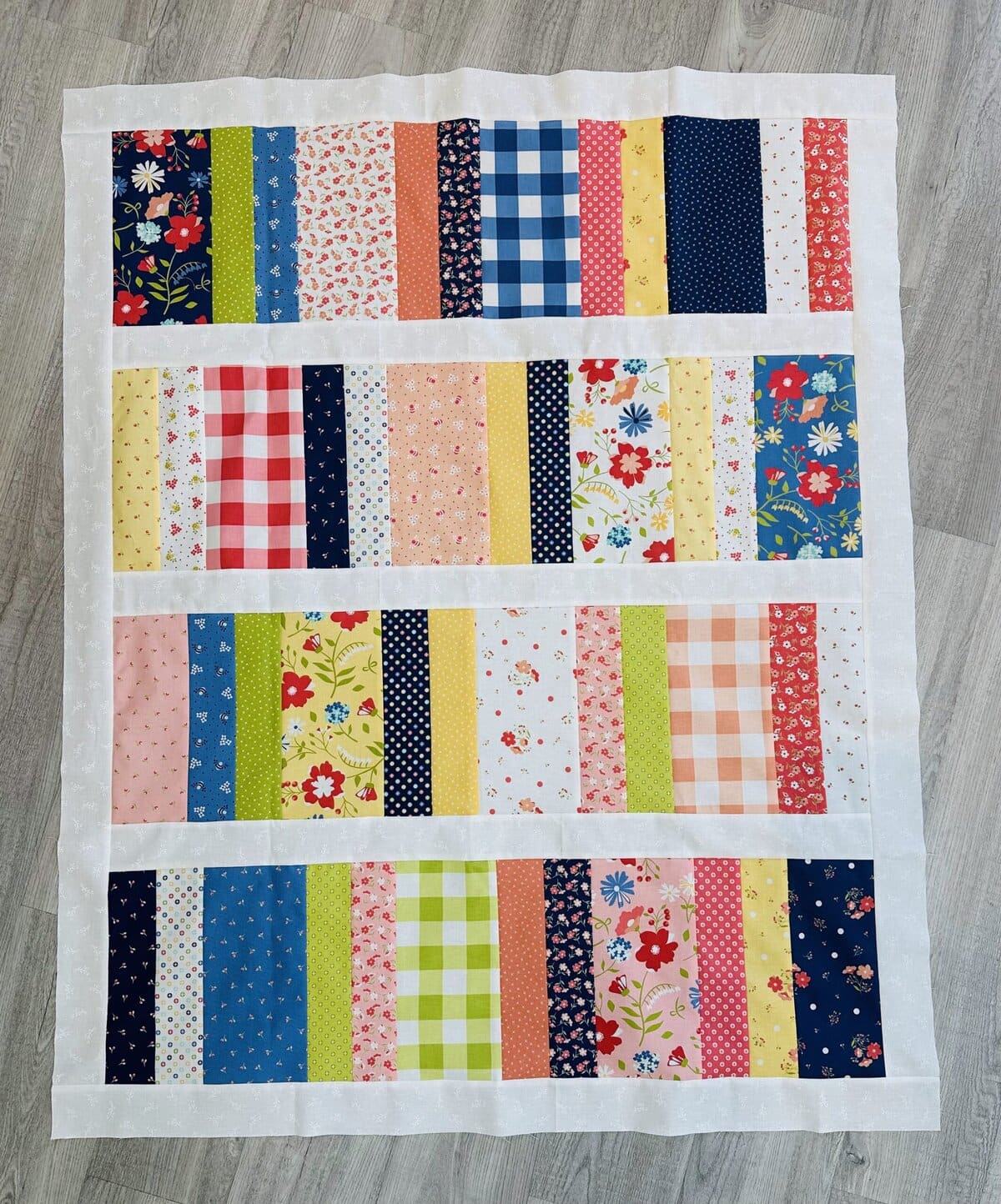 Becky made hers using Sunwashed by Corey Yoder for Moda Fabrics Cassie ...
