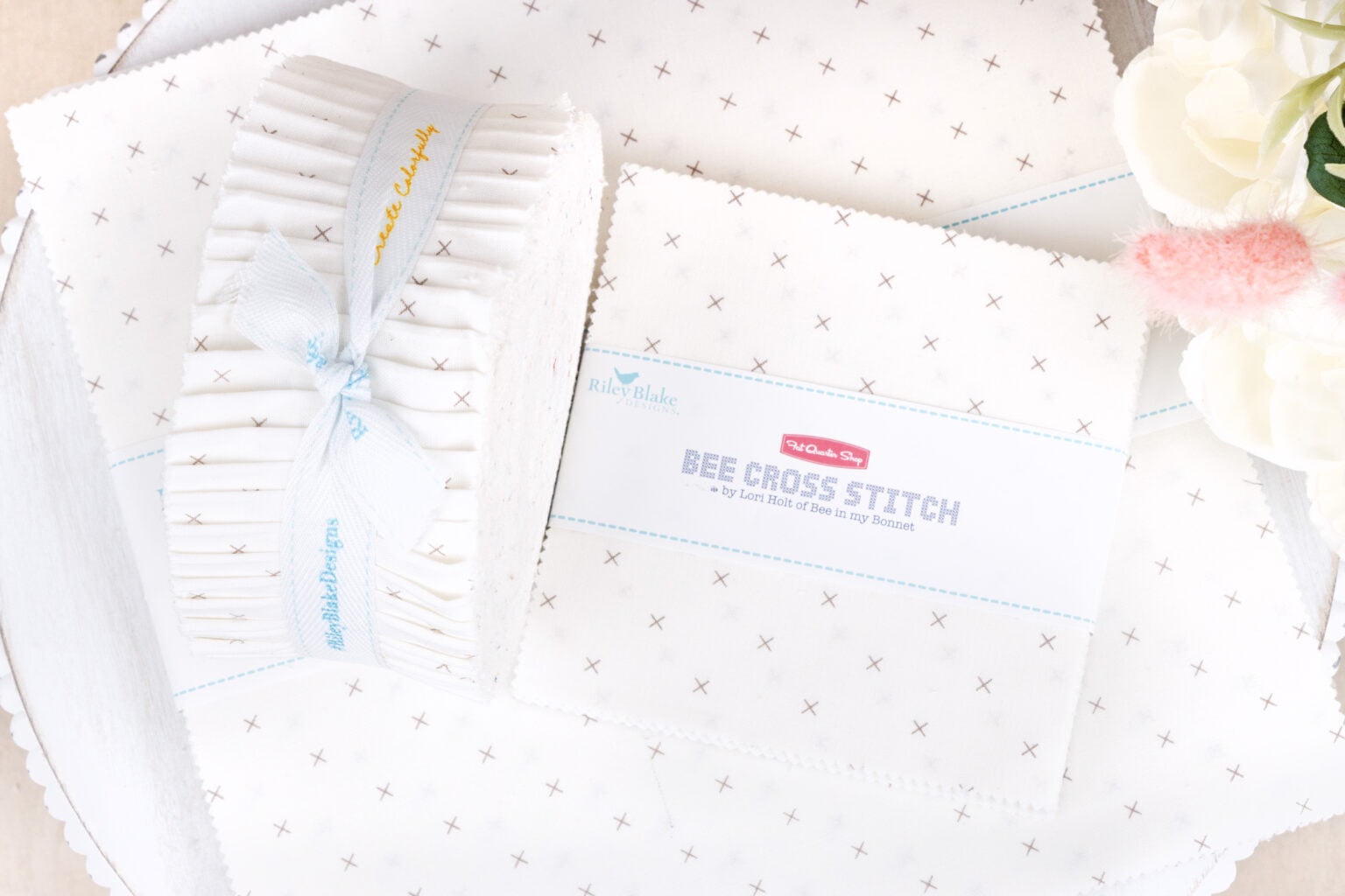 Pebble Bee Cross Stitch 2.5″ Rolie Polie